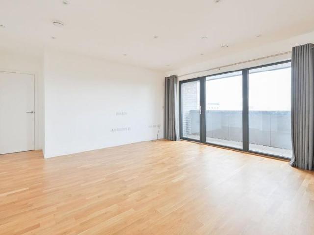 3 bedroom apartment to rent