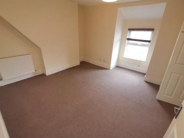 3 bedroom apartment to rent