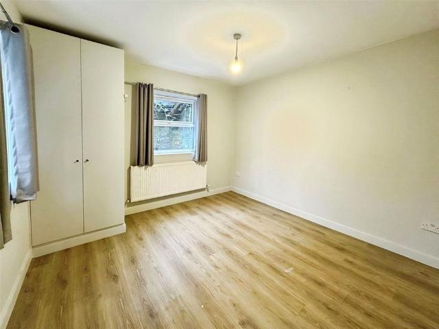 3 bedroom apartment to rent
