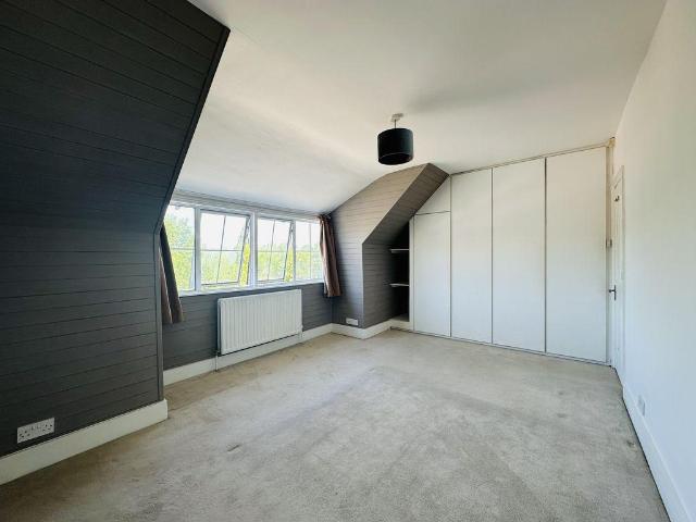 3 bedroom apartment to rent