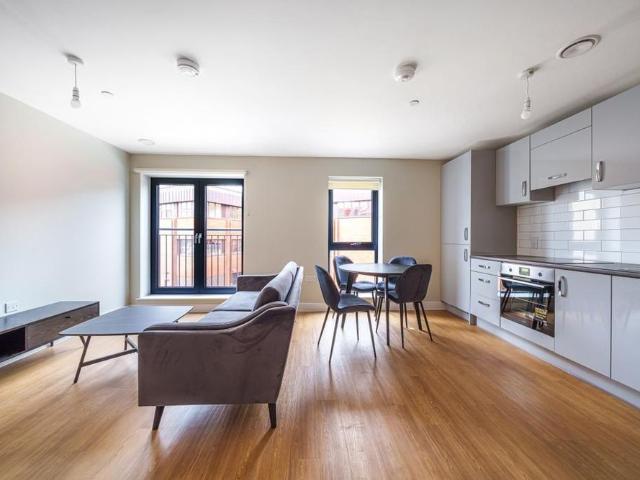 3 bedroom apartment to rent