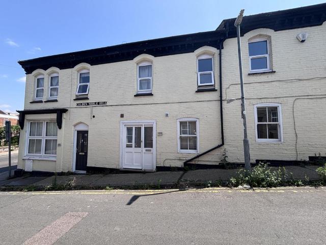 3 bedroom apartment to rent