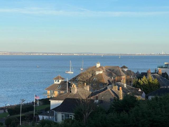 3 bedroom apartment to rent