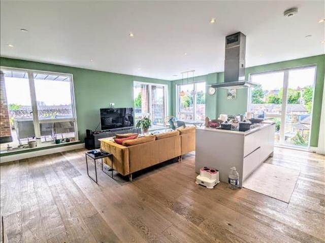 3 bedroom apartment to rent