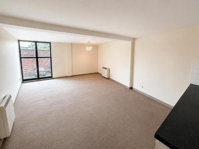 3 bedroom apartment to rent