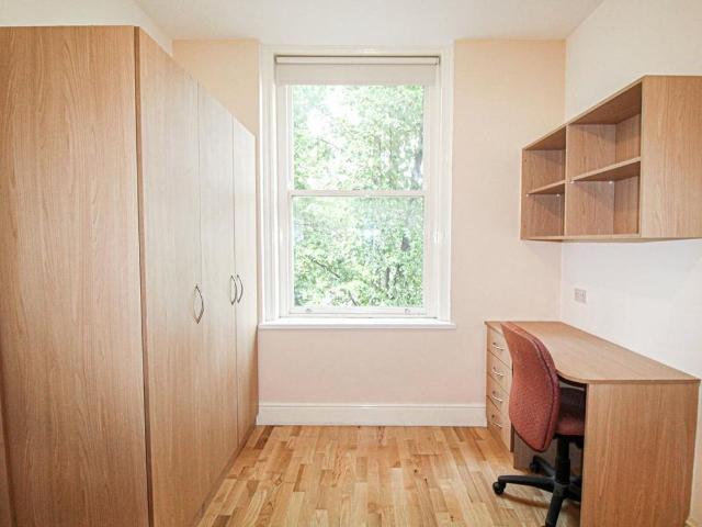 3 bedroom apartment to rent