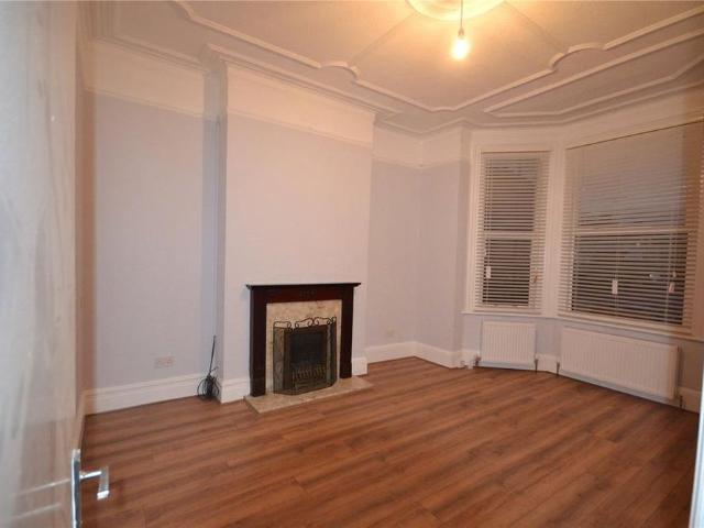 3 bedroom apartment to rent
