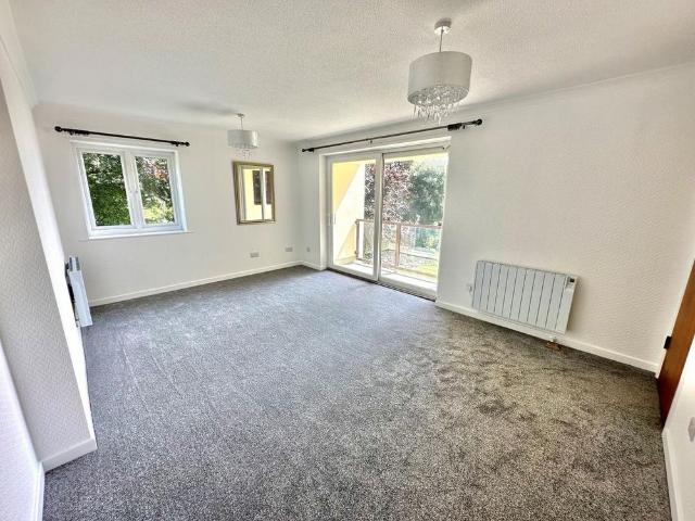 3 bedroom apartment to rent