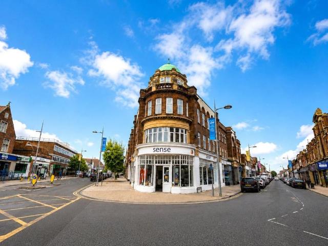3 bedroom apartment to rent