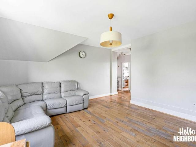 3 bedroom apartment to rent
