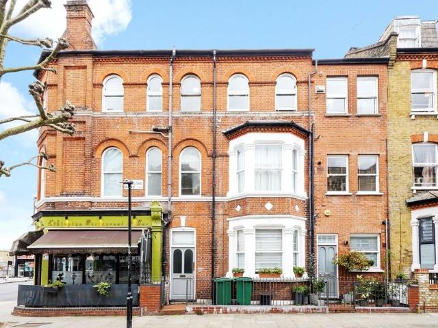 3 bedroom apartment to rent