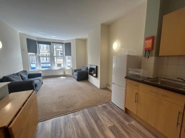 3 bedroom apartment to rent