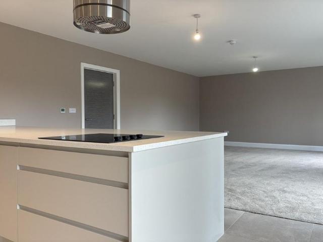 3 bedroom apartment to rent