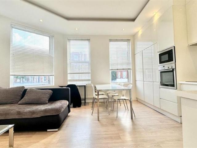 3 bedroom apartment to rent