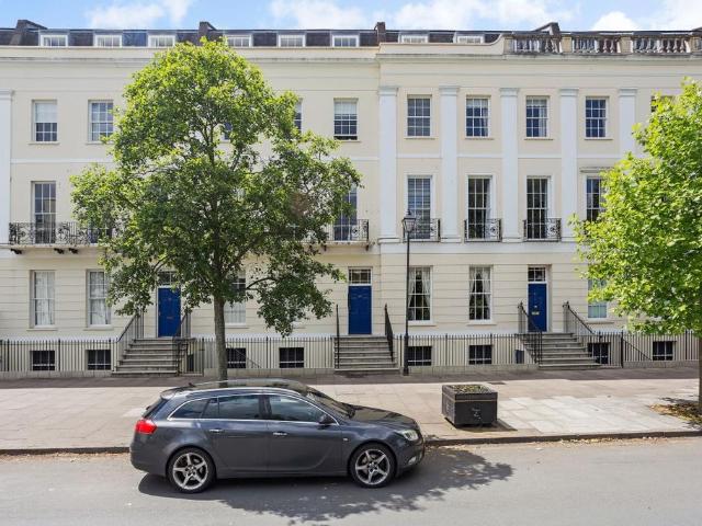 3 bedroom apartment to rent