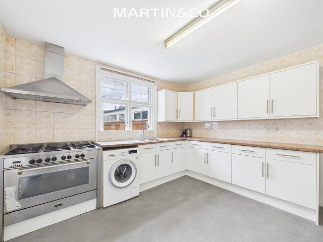 3 bedroom apartment to rent