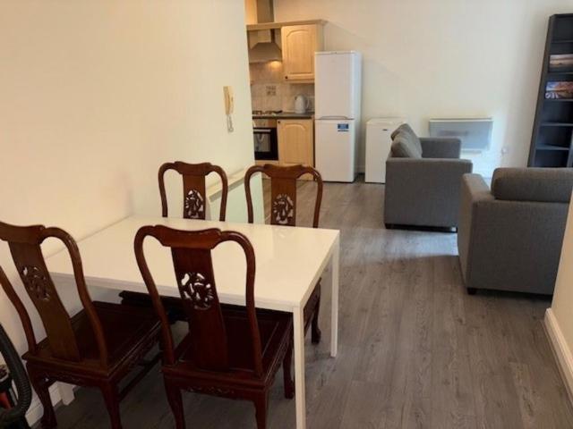 3 bedroom apartment to rent