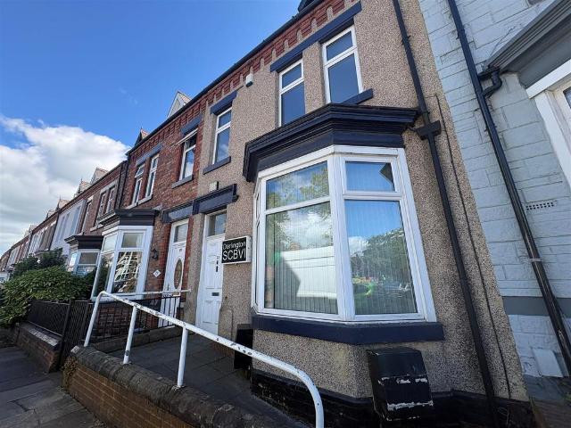3 bedroom apartment to rent
