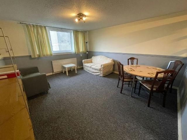 3 bedroom apartment to rent