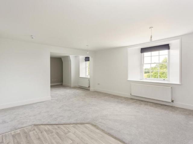 3 bedroom apartment to rent