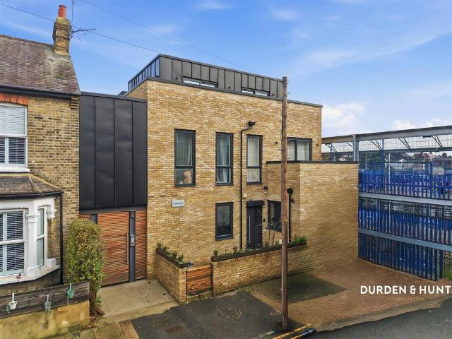 3 bedroom apartment to rent