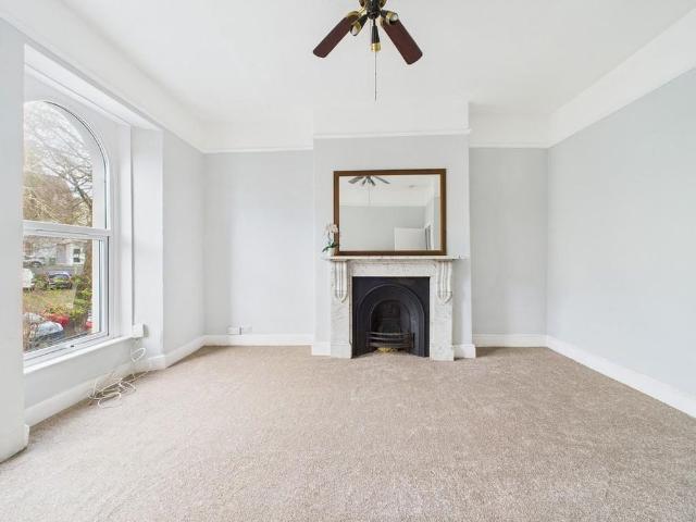 3 bedroom apartment to rent