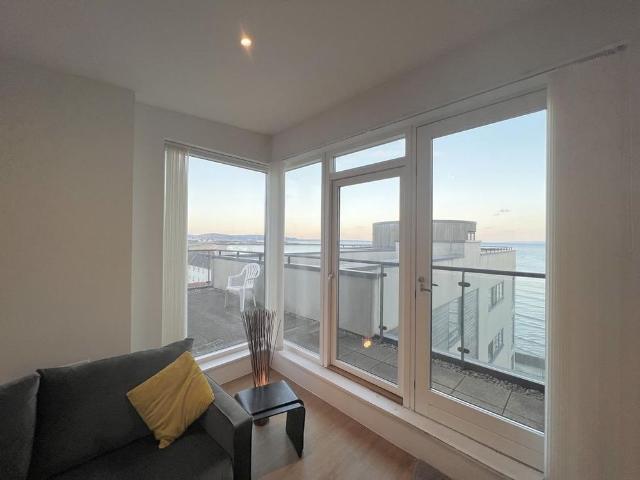 3 bedroom apartment to rent