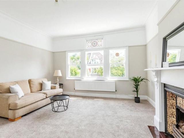 3 bedroom apartment to rent