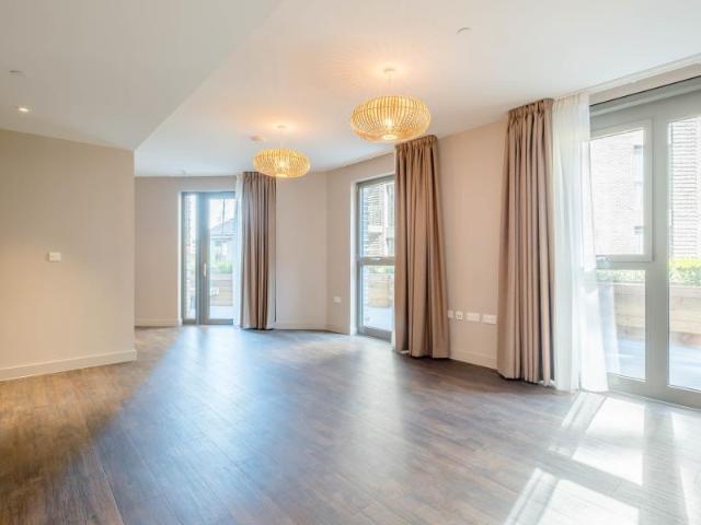 3 bedroom apartment to rent