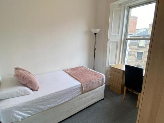 3 bedroom apartment to rent