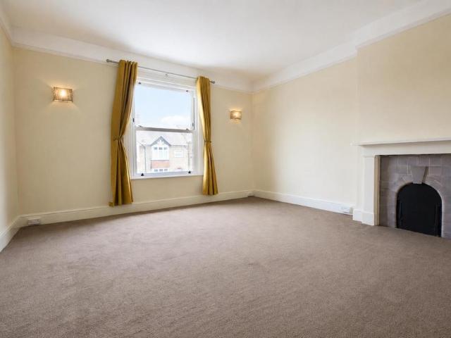 3 bedroom apartment to rent