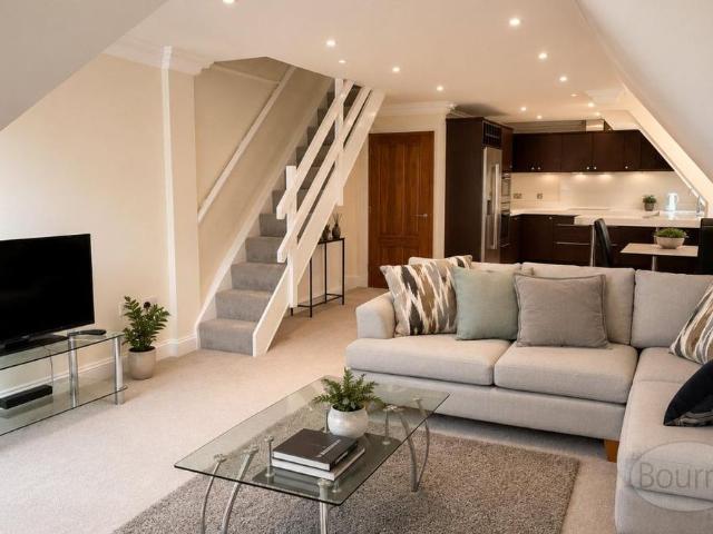 3 bedroom apartment to rent