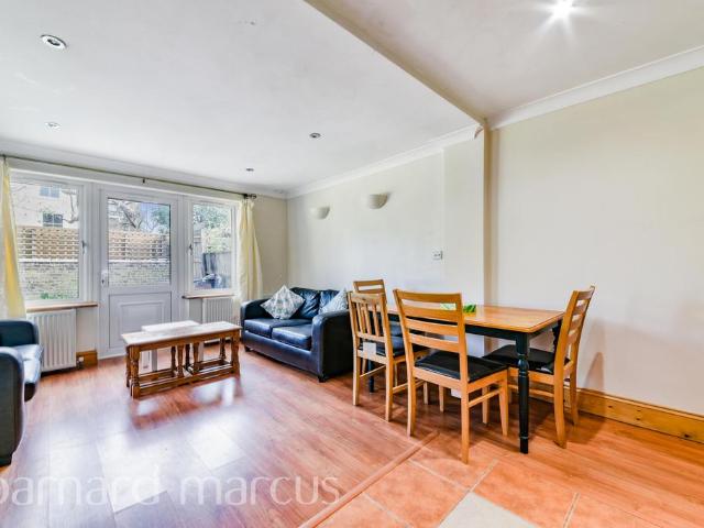 3 bedroom apartment to rent