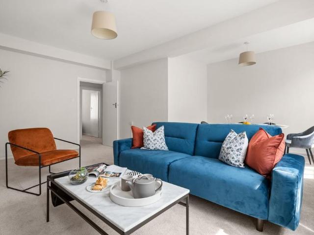 3 bedroom apartment to rent