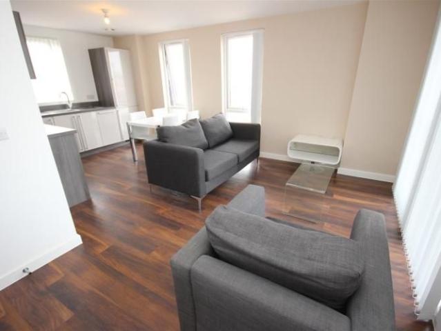 3 bedroom apartment to rent