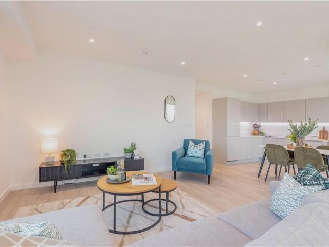 3 bedroom apartment to rent