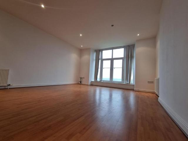 3 bedroom apartment to rent