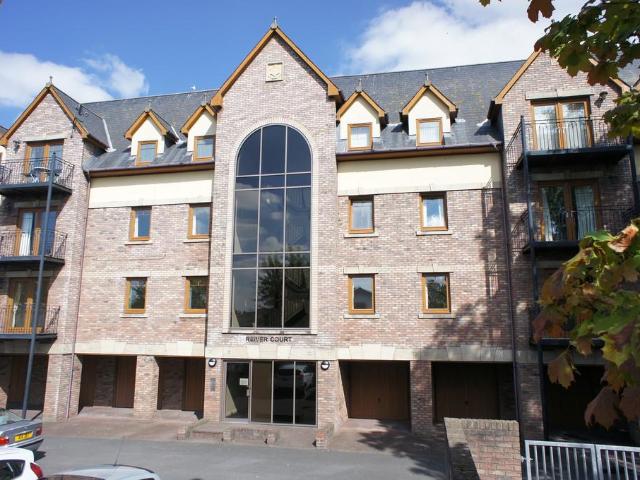 3 bedroom apartment to rent
