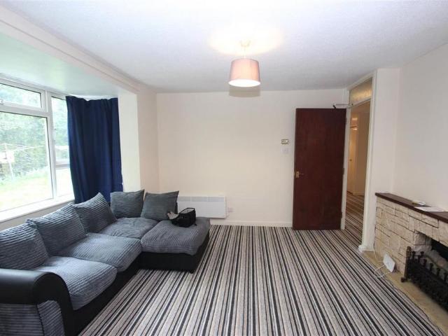 3 bedroom apartment to rent