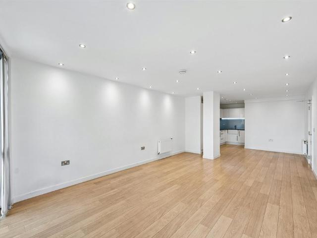 3 bedroom apartment to rent