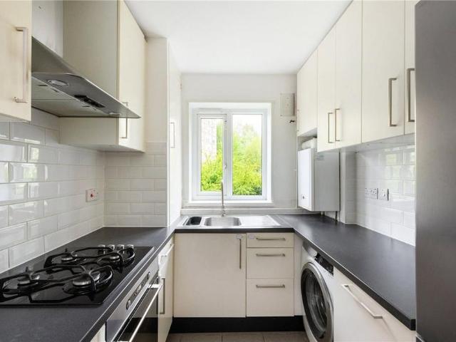 3 bedroom apartment to rent