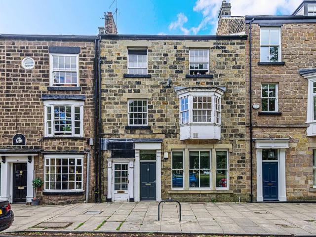 3 bedroom apartment to rent