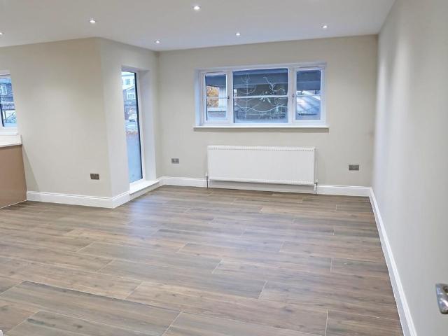3 bedroom apartment to rent
