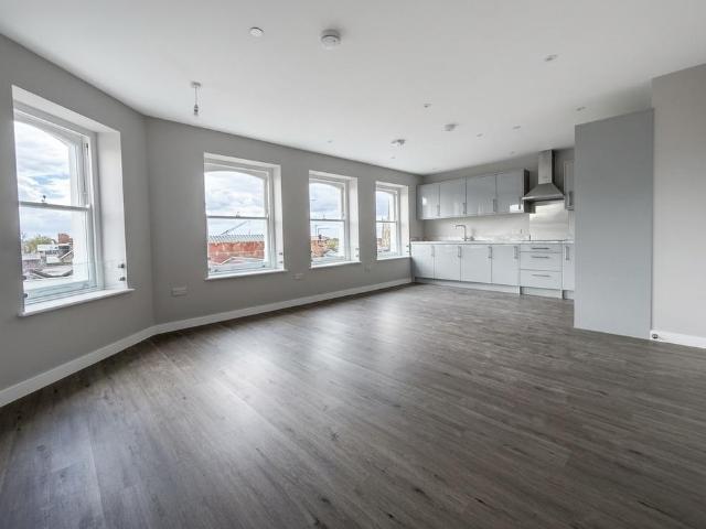 3 bedroom apartment to rent