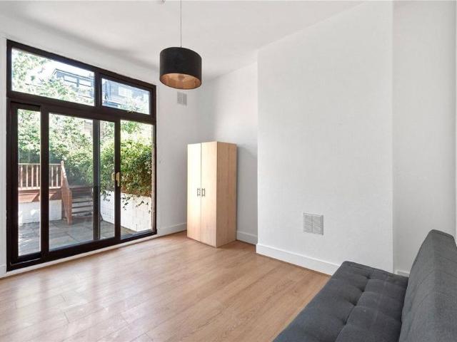 3 bedroom apartment to rent