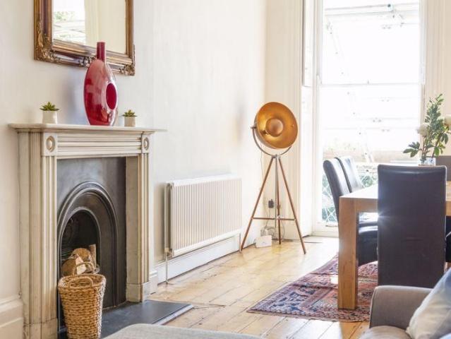 3 bedroom apartment to rent