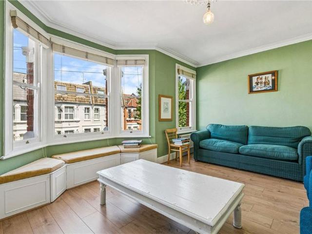 3 bedroom apartment to rent