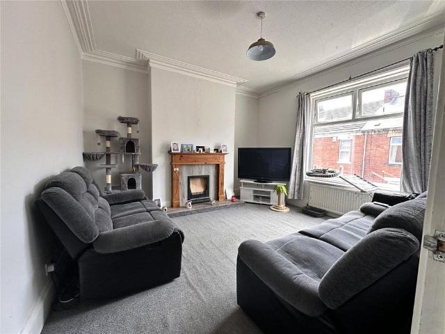 3 bedroom apartment to rent
