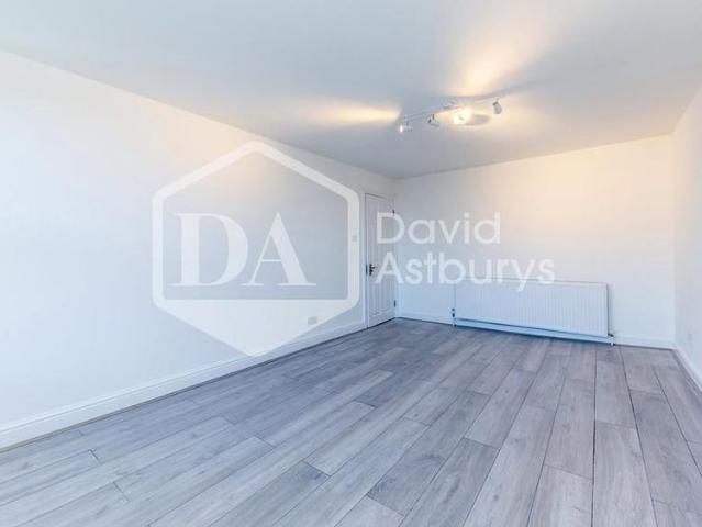 3 bedroom apartment to rent