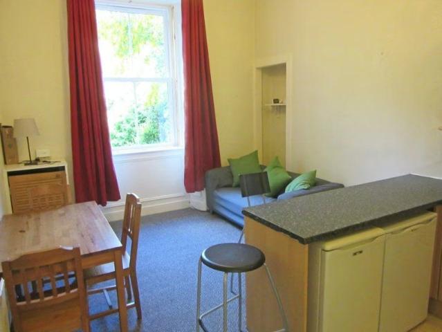 3 bedroom apartment to rent